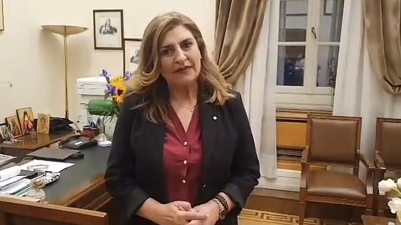 Ε. Λιακούλη: «Την πρόταση δυσπιστίας του ΠΑΣΟΚ, επιβάλλει η Δημοκρατία ...